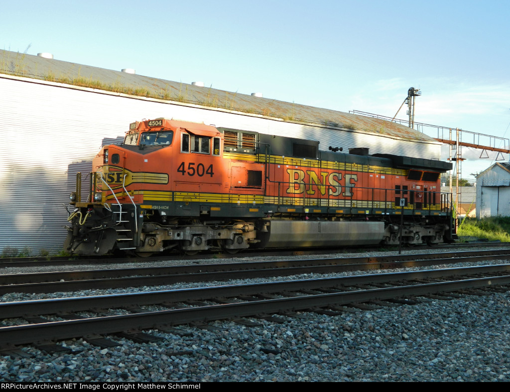 BNSF 4504